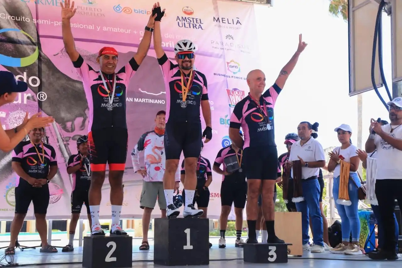 200 cyclists participate in the Gran Fondo World Tour held in Playa del ...